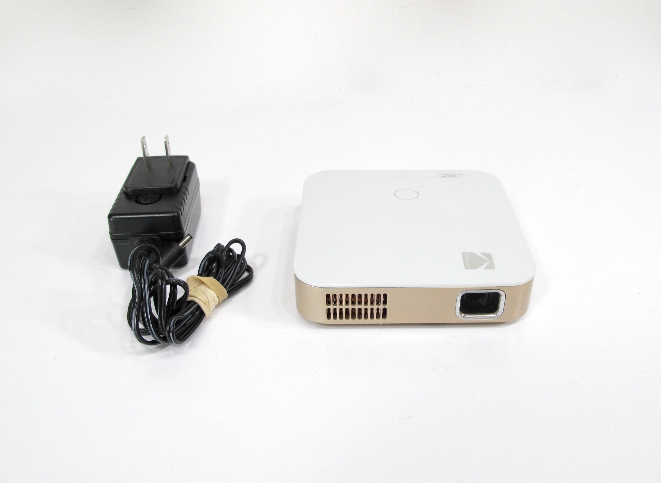 KODAK Luma 350 Portable Smart Projector w/ Luma App | Ultra HD Recharg ...