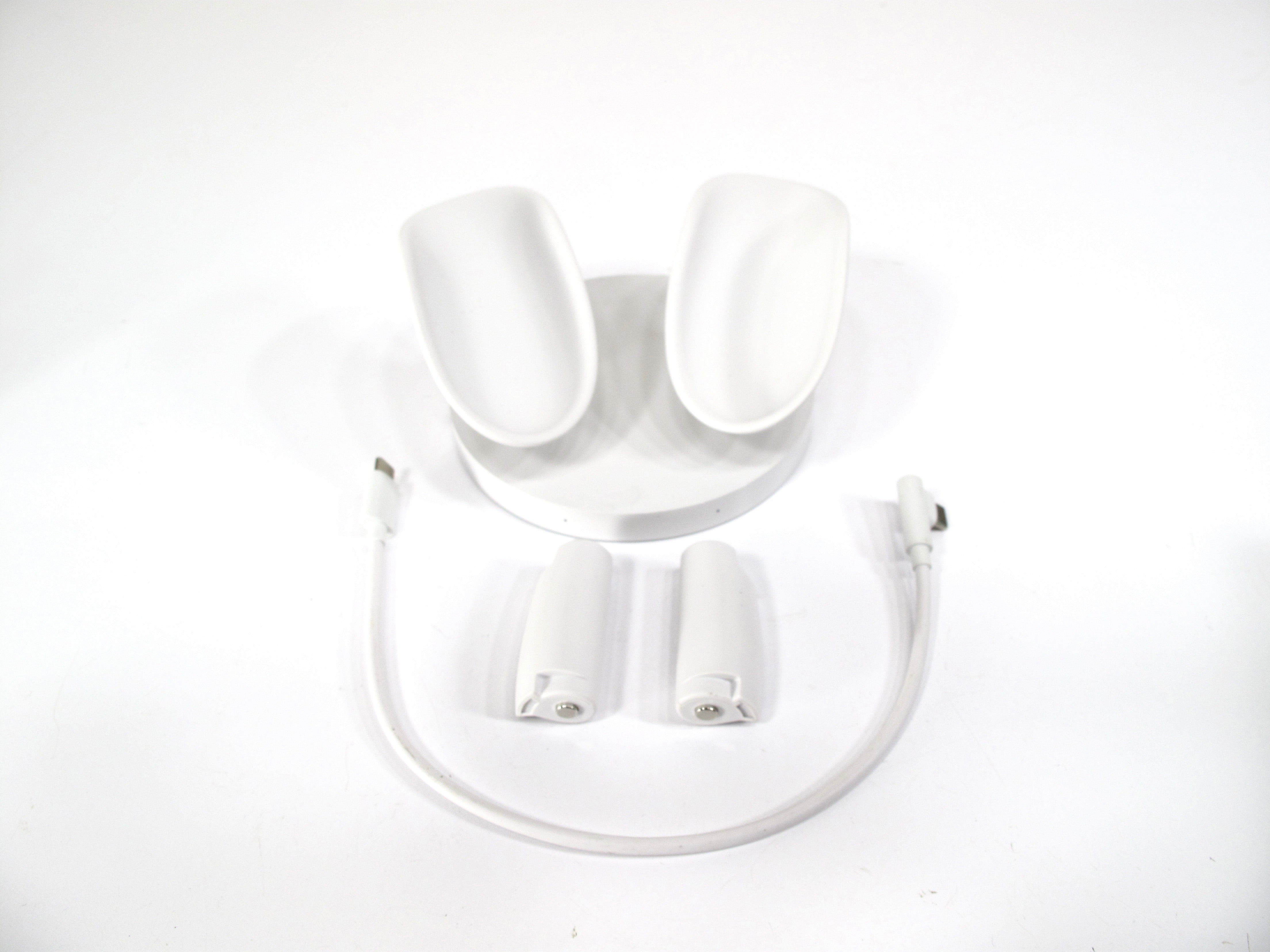 Meta MECDFQ3S Compact Charging Dock for Quest 3/3S – ZeereeZ