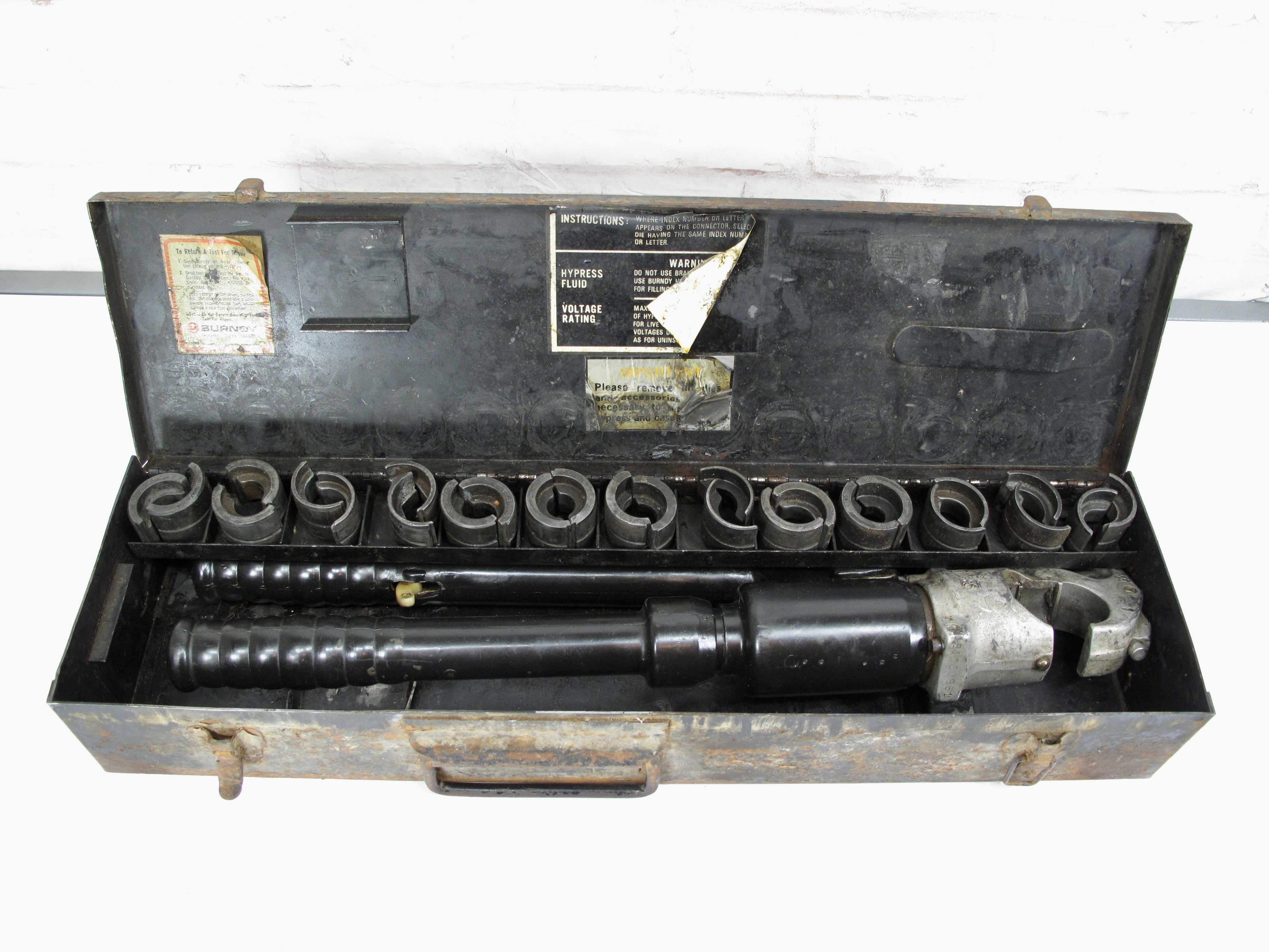 Burndy Y35 12-Ton C-Head Manual Hydraulic Compression Crimping Tool w ...