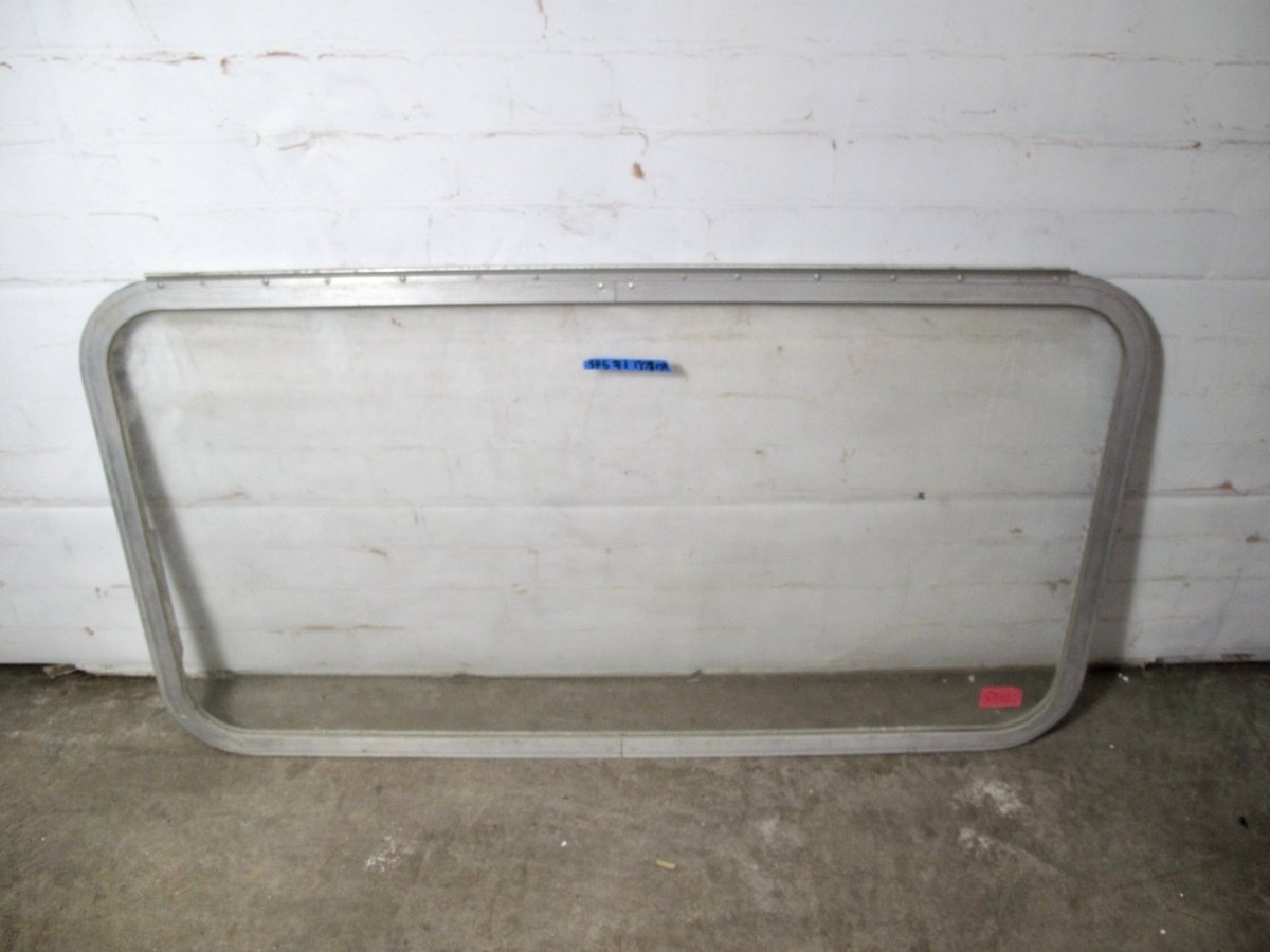 Airstream Single Pane Glass Rear Window Assembly for 1969 -1970s – ZeereeZ