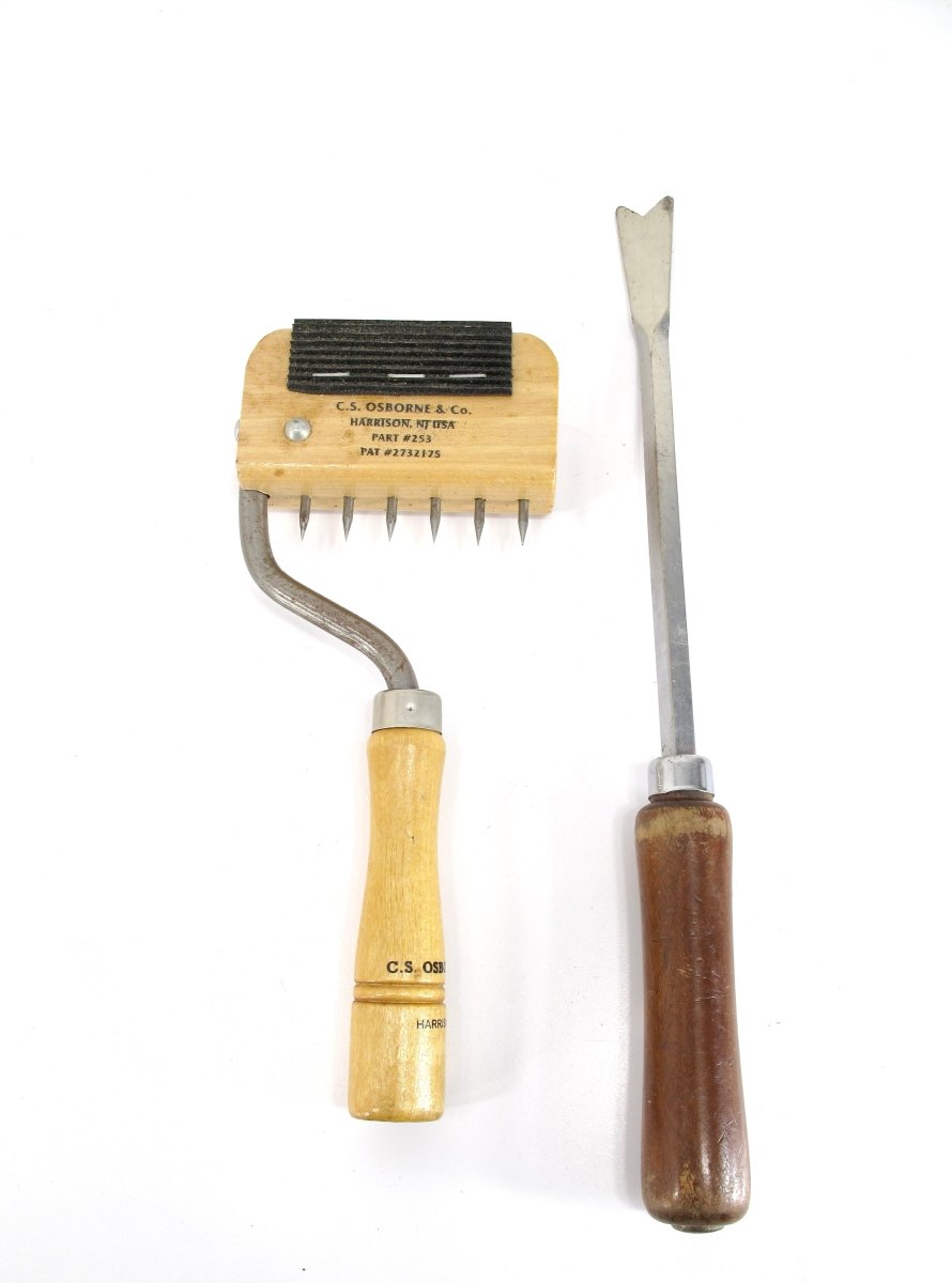 CS Osborne & Co 253 Webbing Stretcher & Staple Puller – ZeereeZ