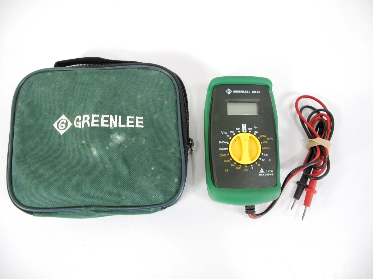 Greenlee DM-20 Green Handheld AC/DC Voltage Manual Ranging Digital Mul ...