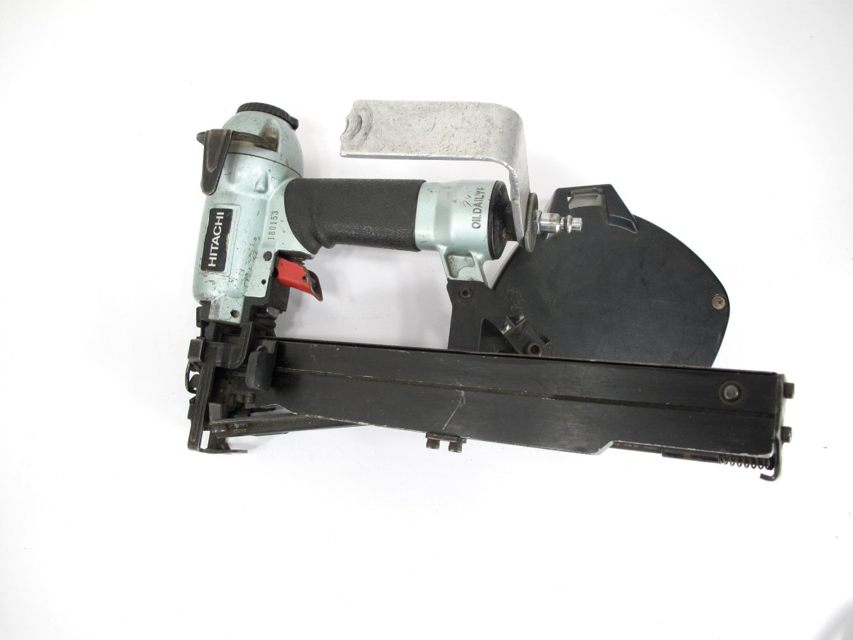 Hitachi Metabo N3808AP 1-1/2" 18-Gauge Cap Stapler Gun – ZeereeZ
