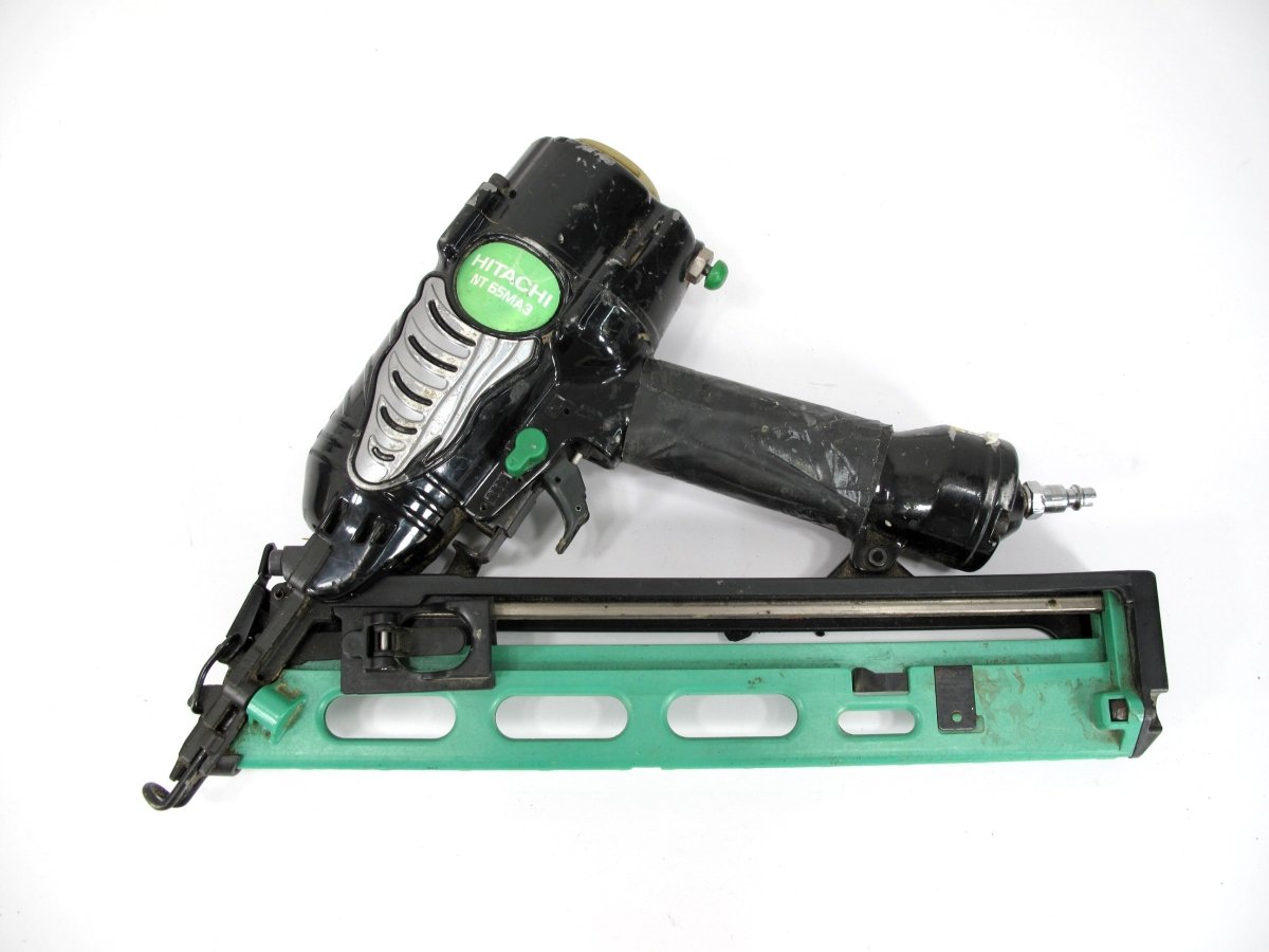 Hitachi NT 65MA3 2-1/2” Air Finish Nailer Nail Gun – ZeereeZ
